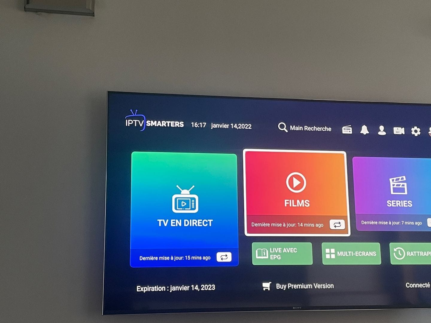 IPTV Smarters Pro 2.2.2.5c Download Android APK - Smarters Pro
